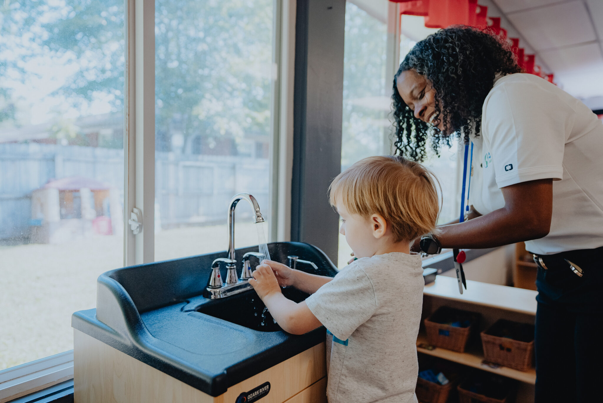 Handwashing Sinks Without Plumbing for Health Code Compliance